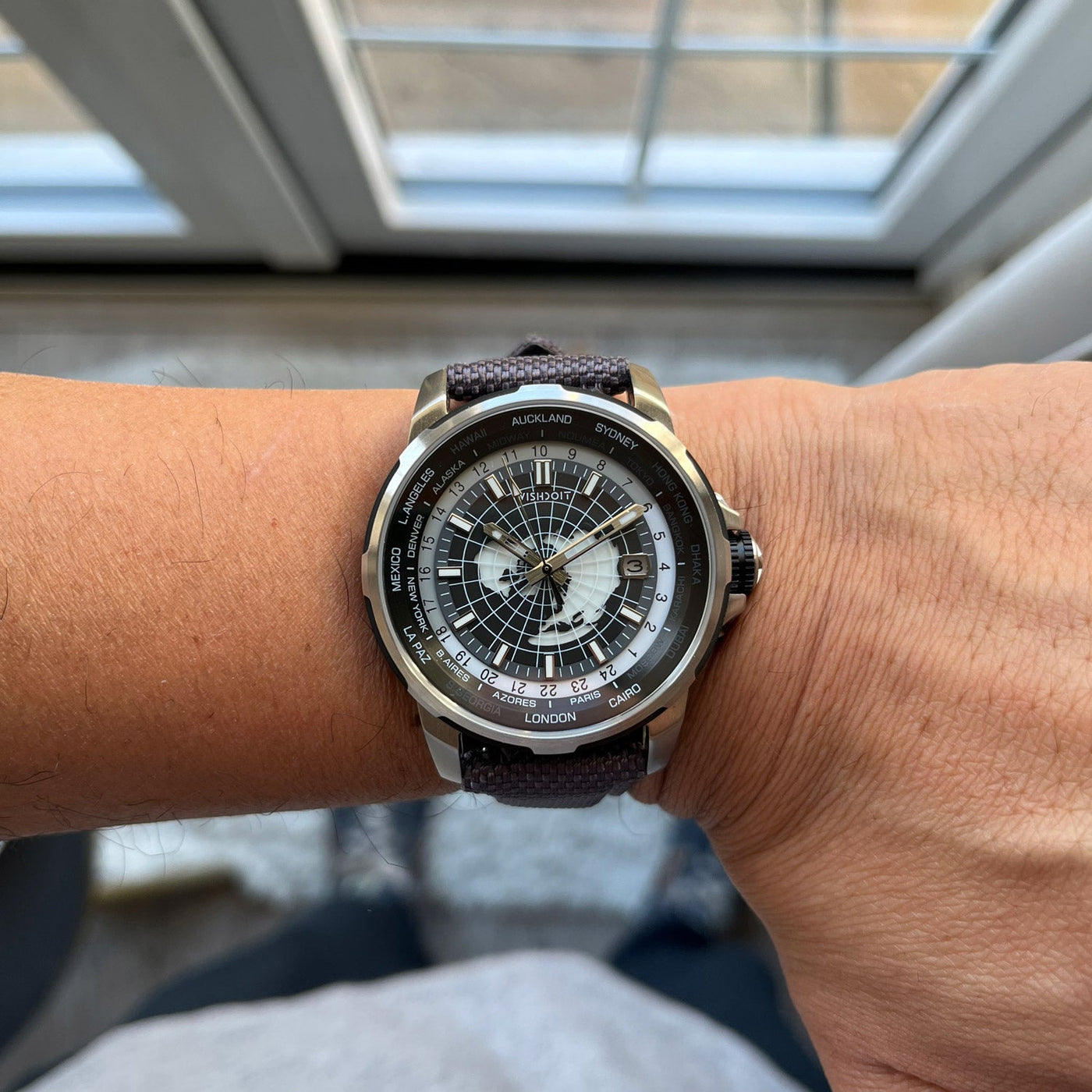 WISHDOIT Eternal Earth Men's Stainless Steel World Time Self Wing ...